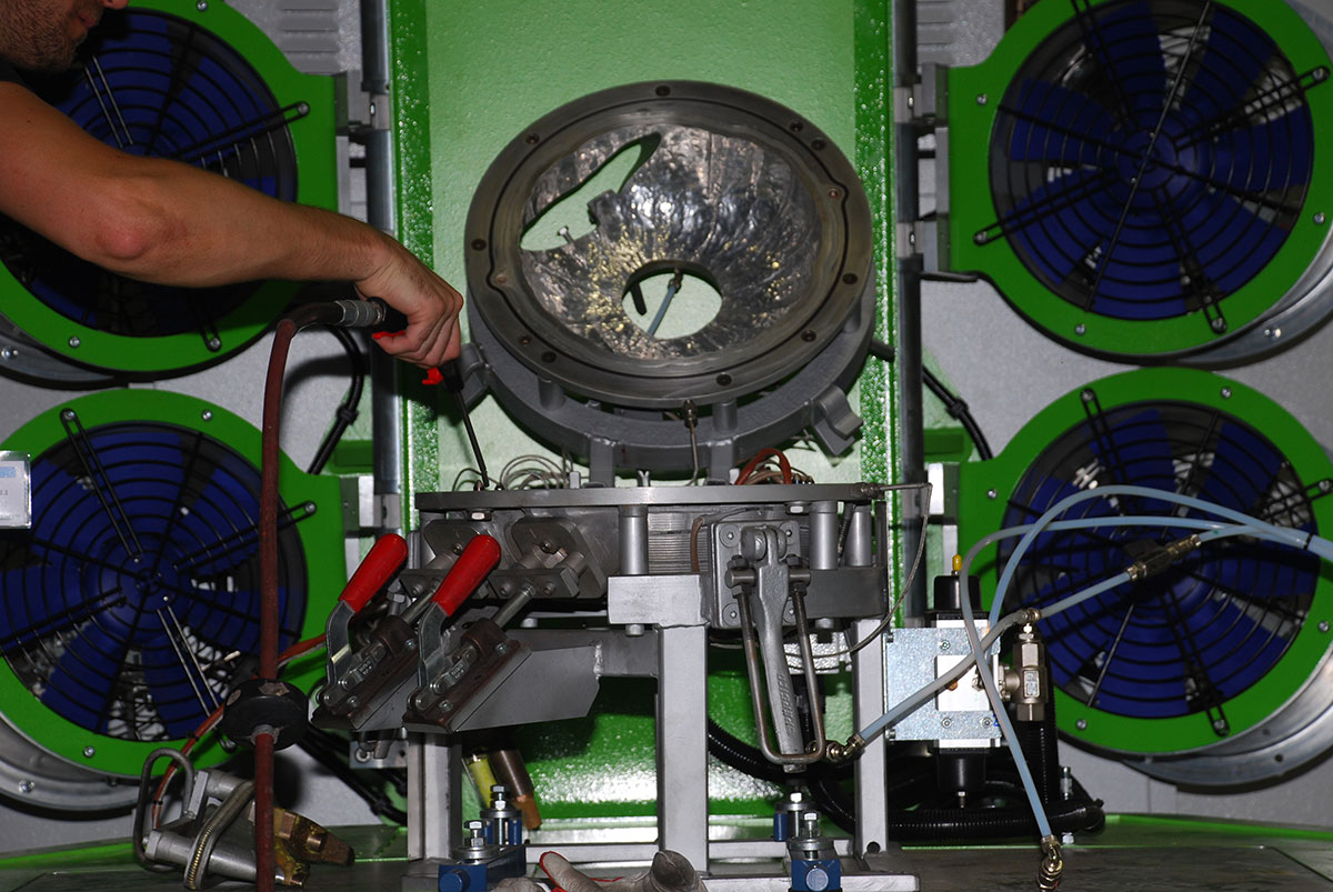 GVL Poly Introduces Leonardo Smart Moulding Machine