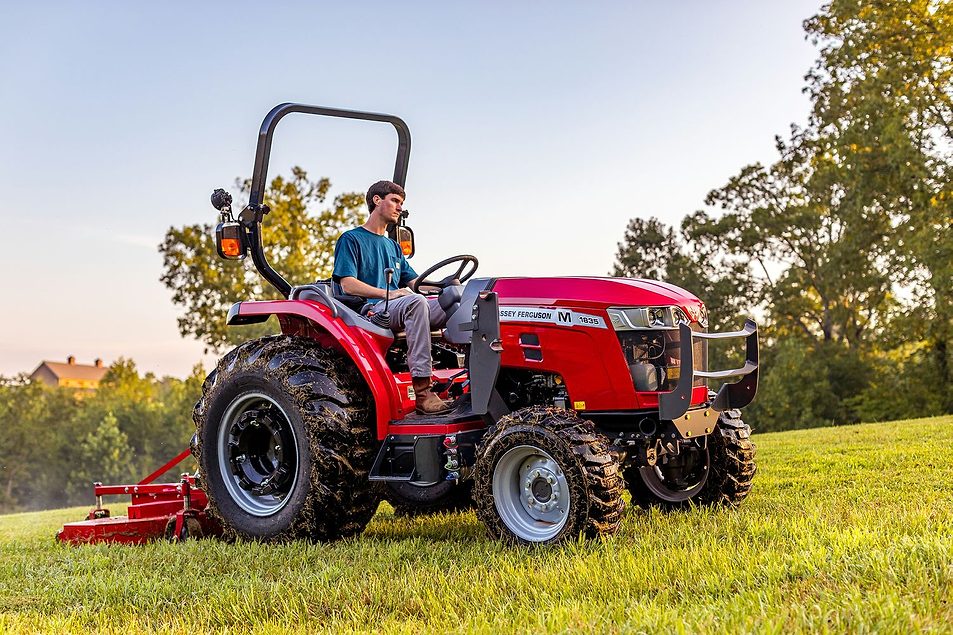 AGCO Introduces Massey Ferguson 1800M and 2800M Series Compact Tractors