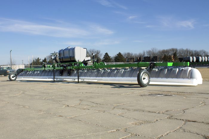 Willmar Fabrication LLC Redball 642E 60 Foot Three-Point Broadcast ...